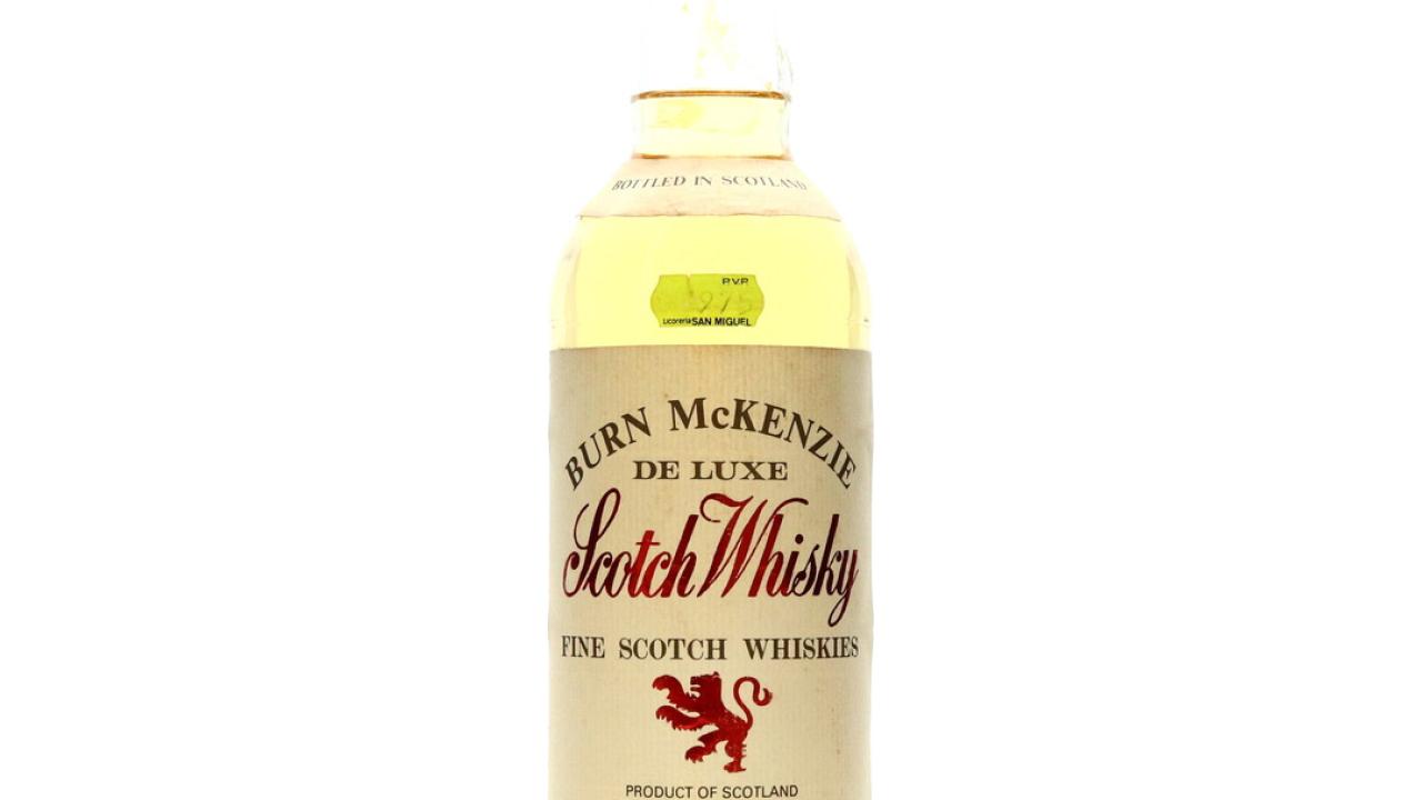 Burn McKenzie De Luxe Scotch Whisky Whisky | Whisky Auctioneer