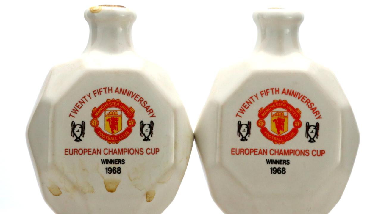 Manchester United European Champions Cup 25th Anniversary Miniature x 2 ...