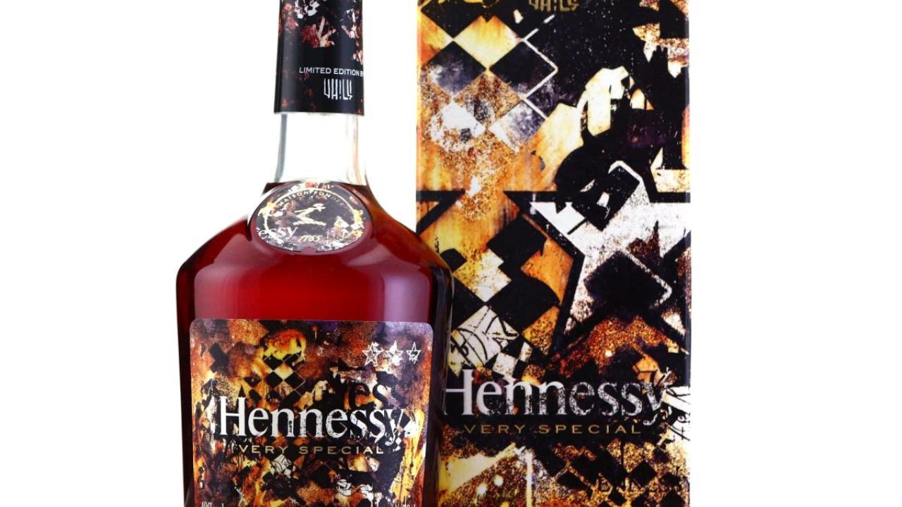 Hennessy VS Cognac / Vhils Whisky | Whisky Auctioneer