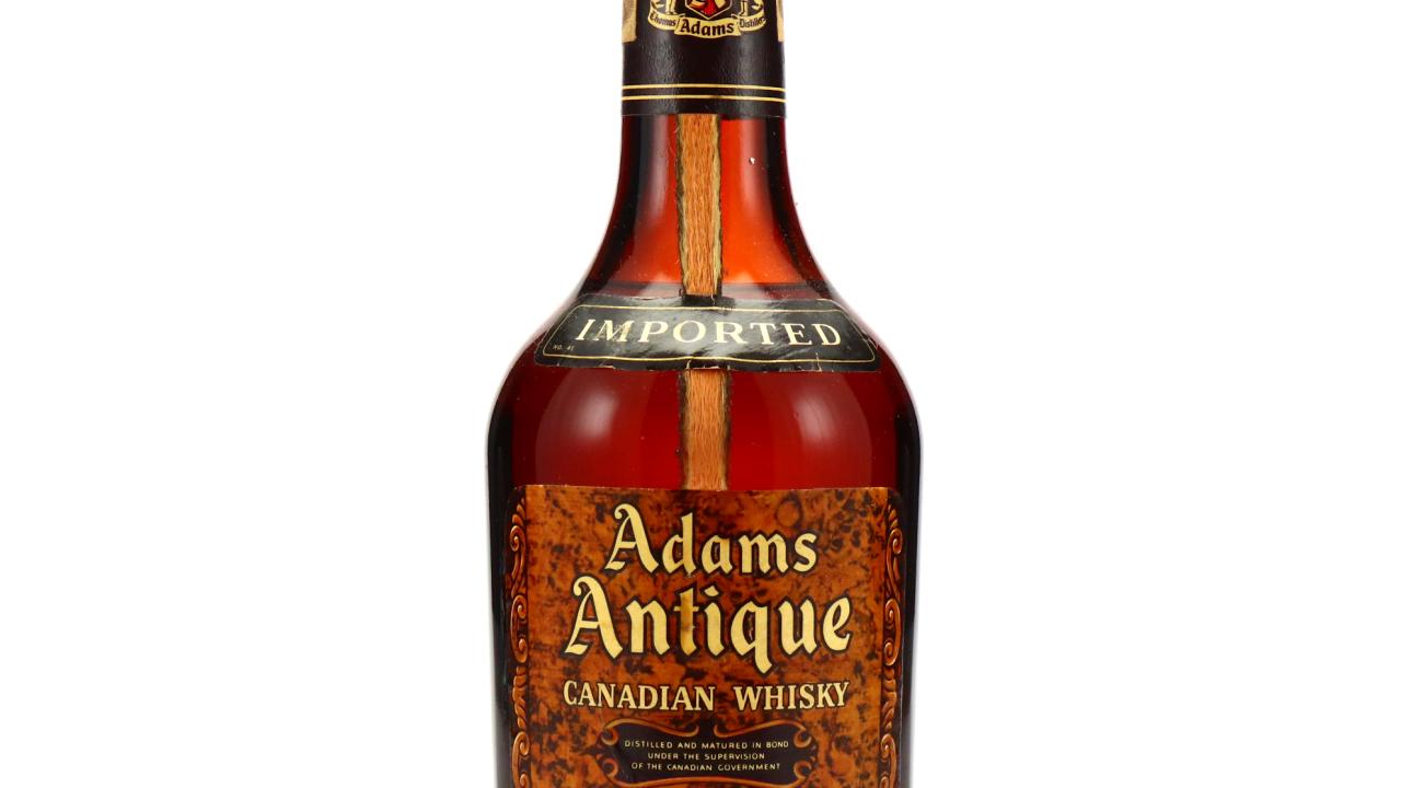 Adams Antique Canadian Whisky Whisky | Whisky Auctioneer