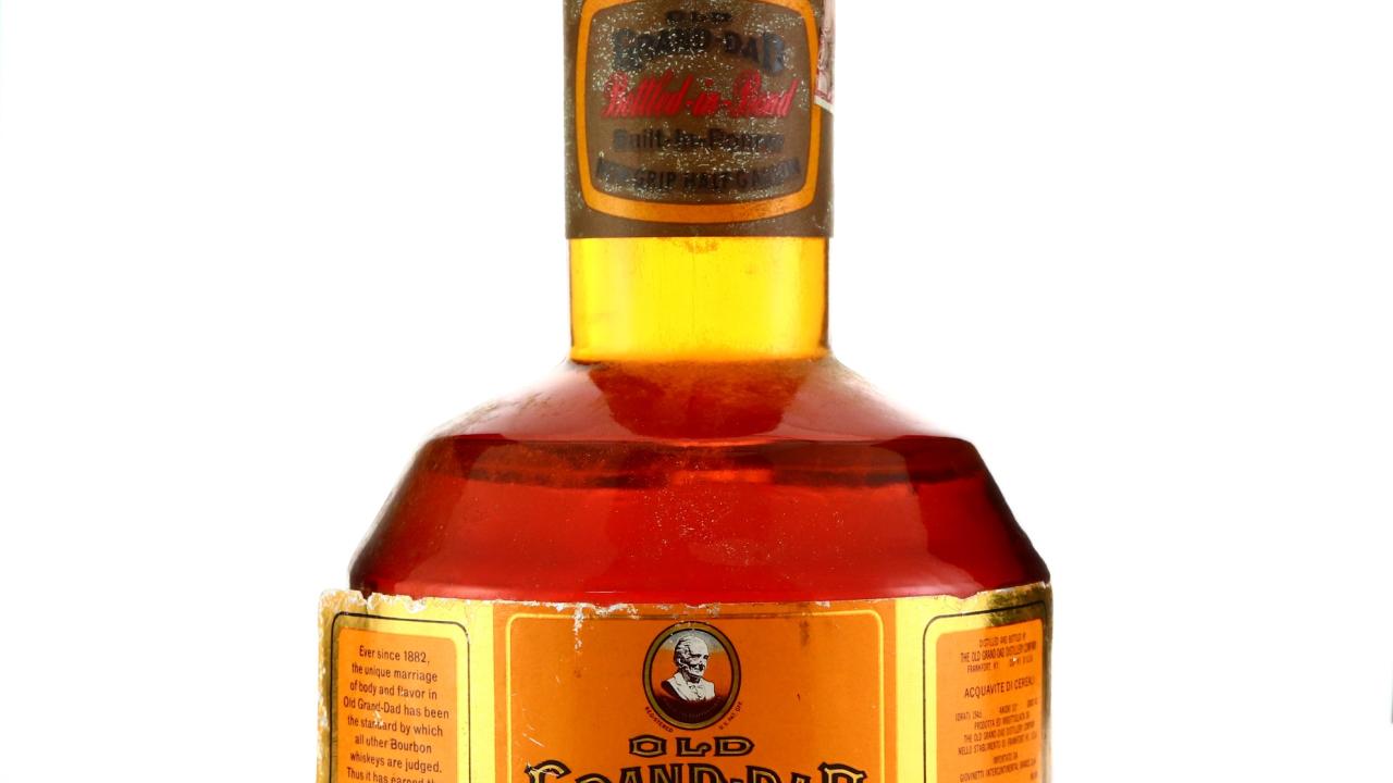 Old Grand-Dad Bottled in Bond Kentucky Bourbon 80 Proof 1973 Whisky ...