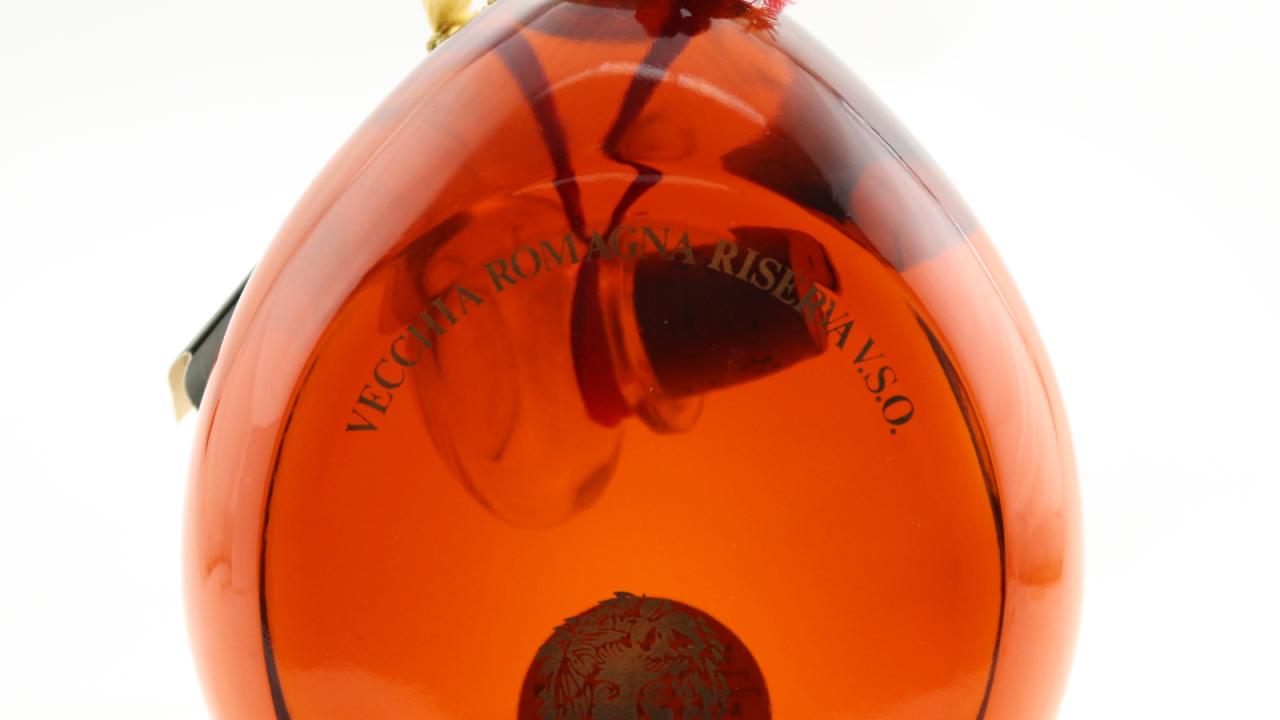 Vecchia Romagna 10 Year Old Riserva 1980s Whisky | Whisky Auctioneer