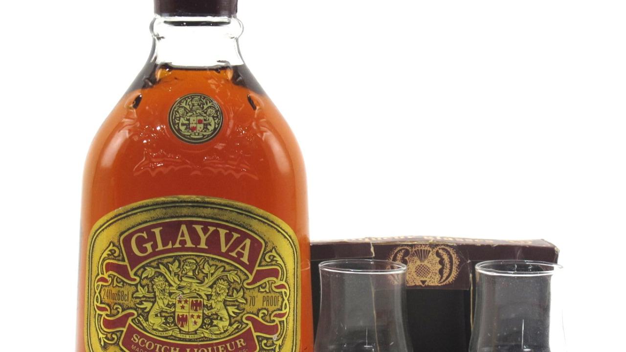 Glayva Scotch Liqueur 1970s / with 2 x Glasses Whisky | Whisky Auctioneer