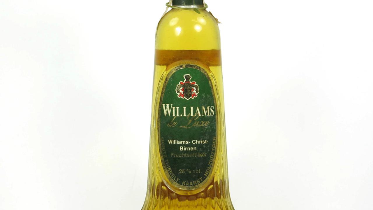 Williams de Luxe Liqueur Whisky | Whisky Auctioneer