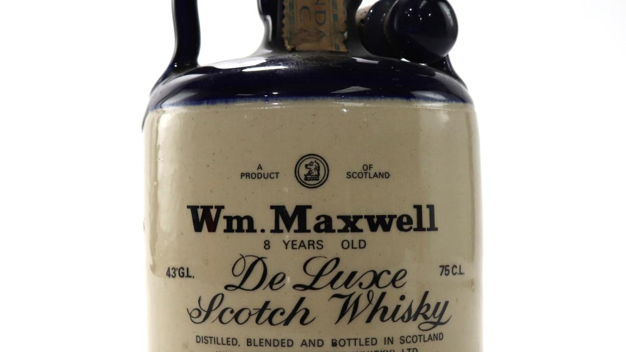 Maxwell 8 Year Old De Luxe Scotch Whisky Decanter 1980s Whisky | Whisky ...