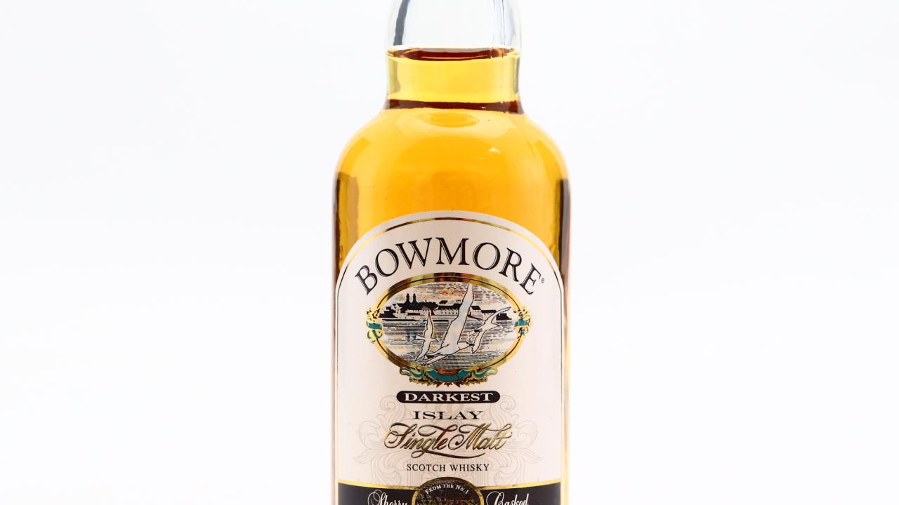 Bowmore Darkest Miniature Whisky | Whisky Auctioneer