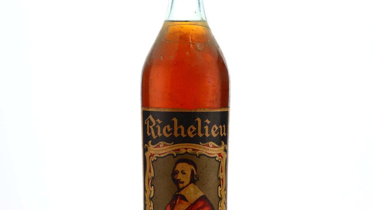 Richelieu Export Liqueur Brandy Whisky | Whisky Auctioneer